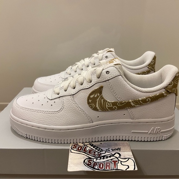 Nike | Shoes | New Nike Air Force Af1 Barely White Paisley Retro Dunk ...